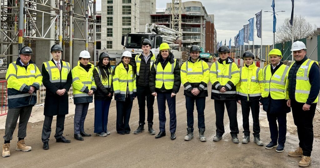 Metro Mayor Steve Rotheram tours Gateway development to celebrate National Apprenticeship Week ...
