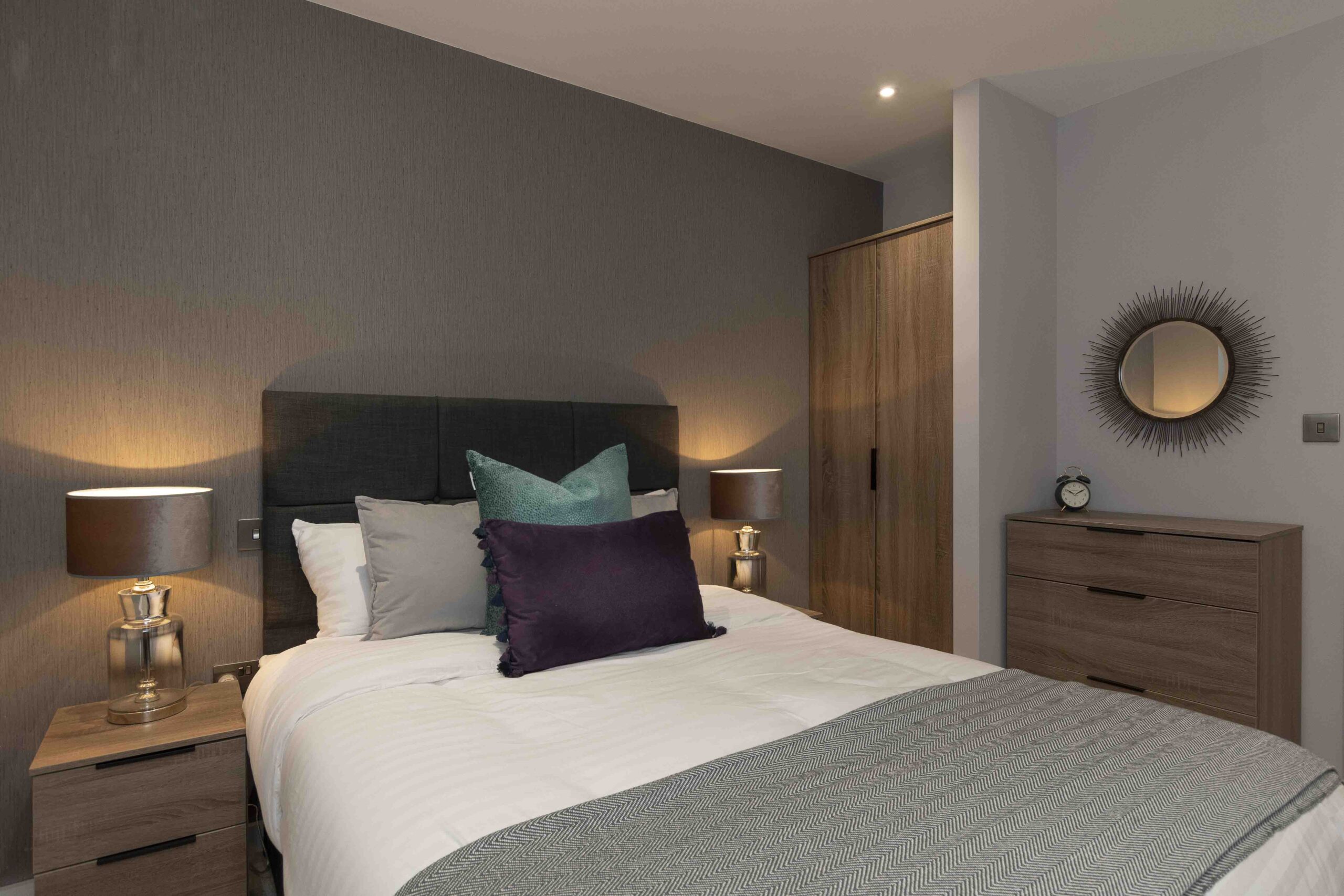 Ropemaker Place - Legacie