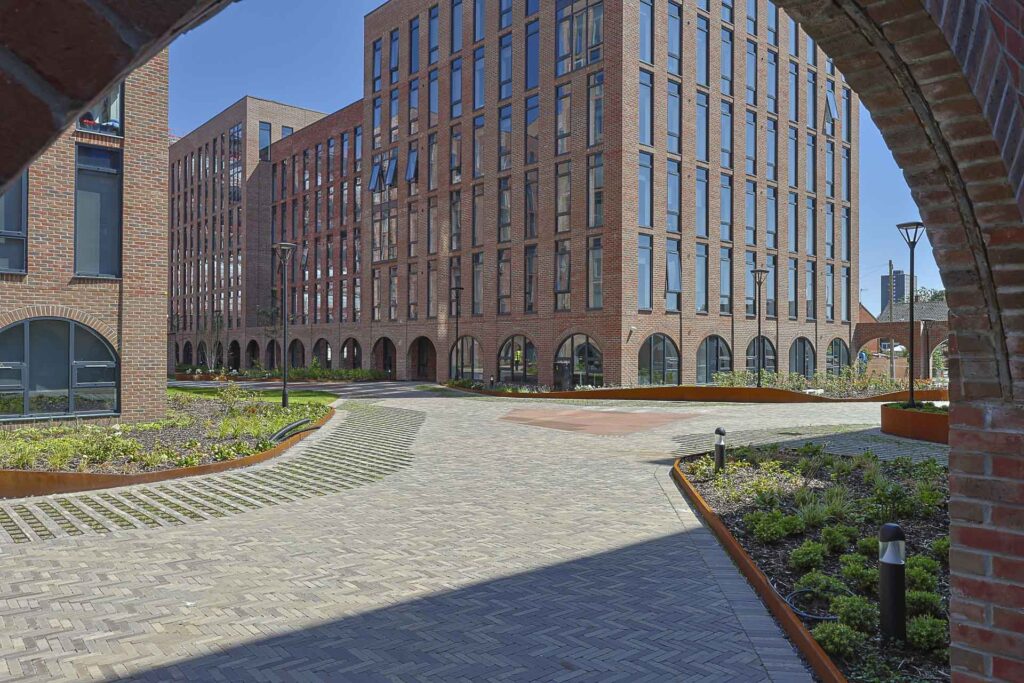 One Baltic Square - Legacie